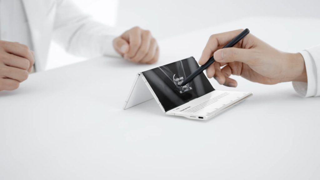 TECNO Unveils New Phantom Ultimate 2 Tri-Fold Display Phone