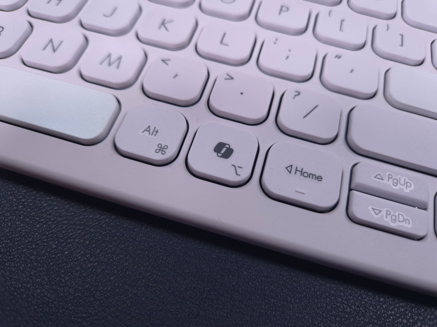 ASUS Marshmallow Keyboard KW100 (2025) Review: Same Sweetness, Fresh ...